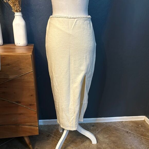 SAYLOR | Skirts | Saylor Cream Pencil Skirt Forwork | Poshmark